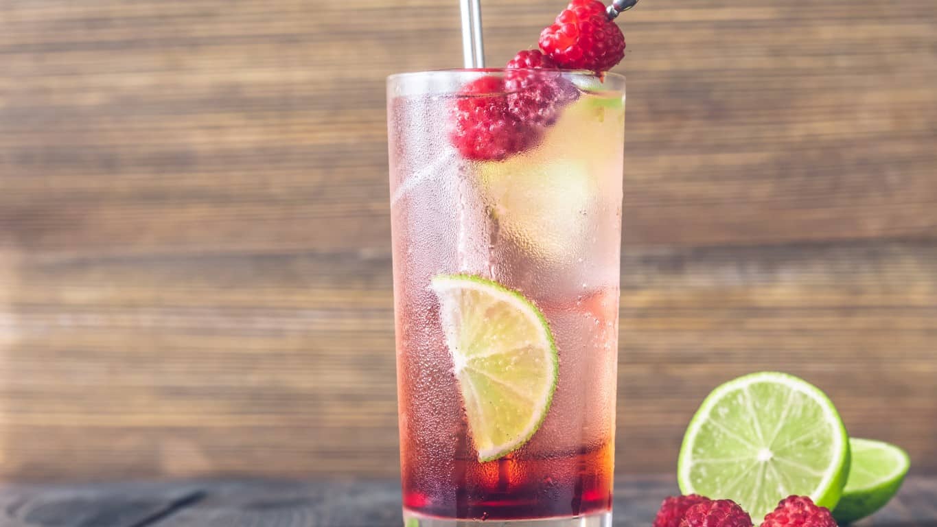 All About Drinks & Cocktails That Start With The Letter L