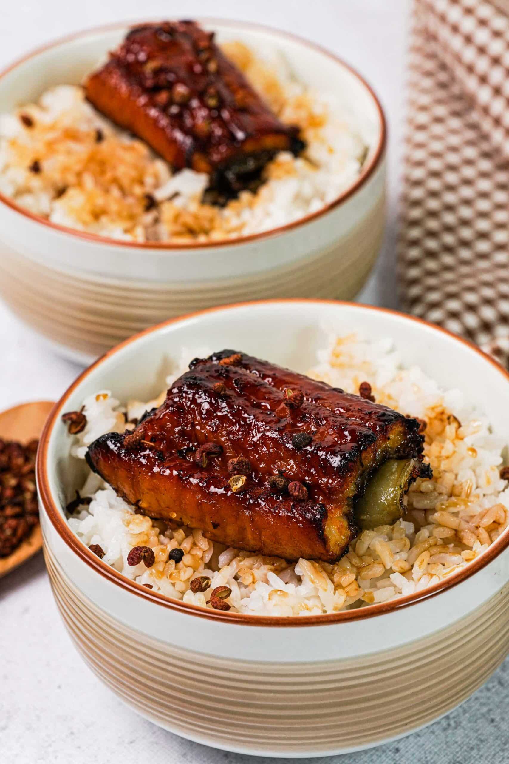 Easy Japanese Grilled Eel Bowl